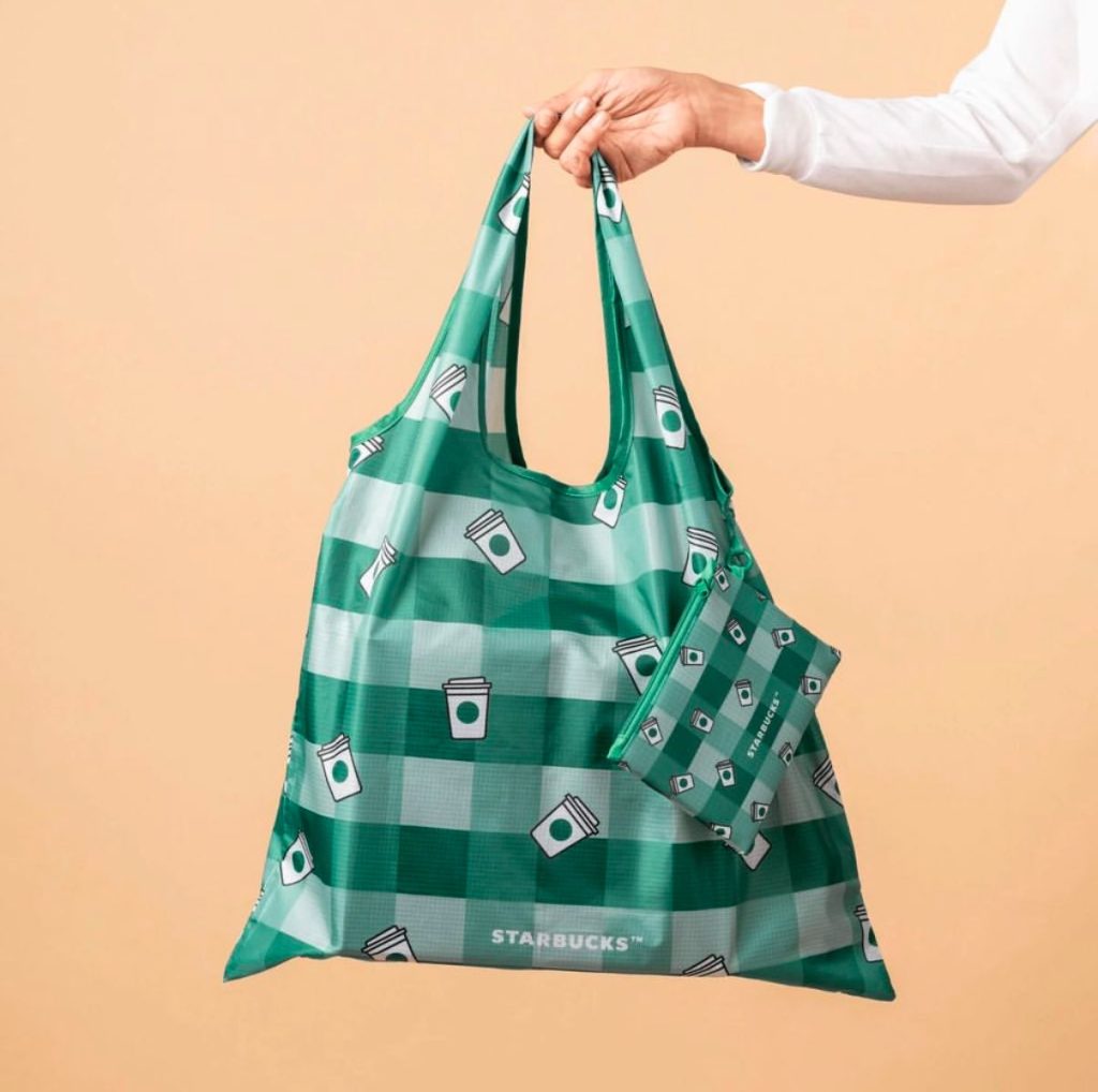 STARBUCKS LAUNCHES NEW STANLEY DRINKWARE, STAR-SHAPED PLUSH KEYCHAINS ...