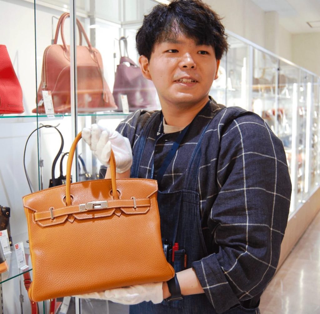 2ND STREET: FAMOUS LUXURY VINTAGE THRIFT STORE CHAIN FROM JAPAN OPENS ...
