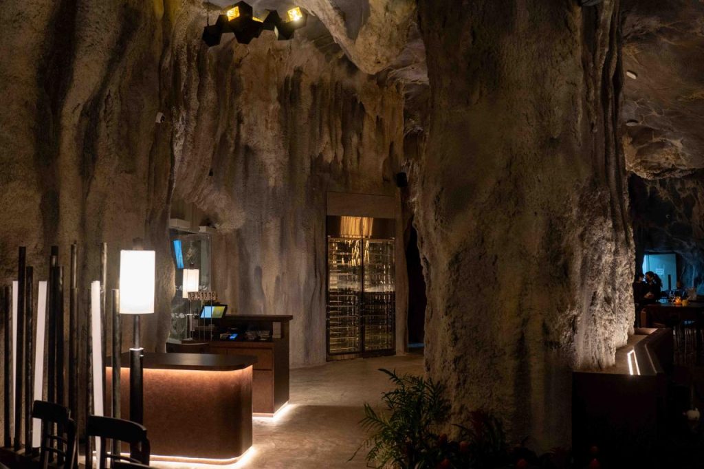 CAVERN RESTAURANT: SINGAPORE’S FIRST & ONLY CAVE-INSPIRED RESTAURANT ...