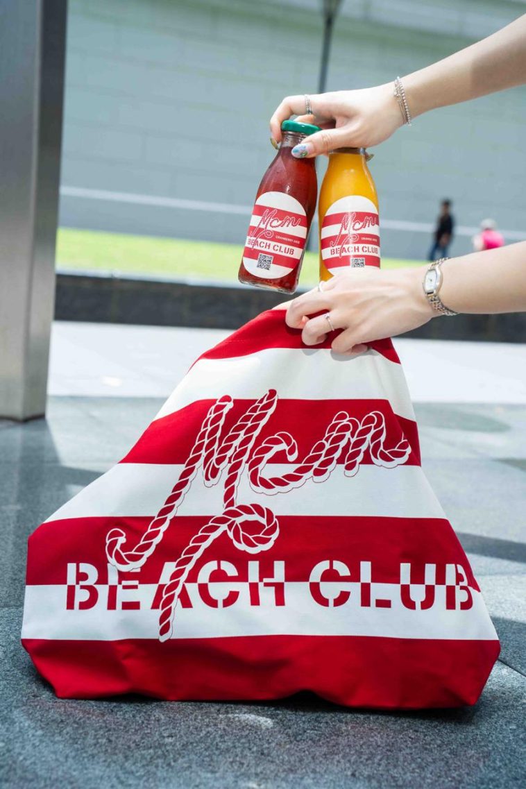 MCM JUICE VAN WITH FREE COLD-PRESSED JUICES & BEACH-THEMED TOTE BAGS ...