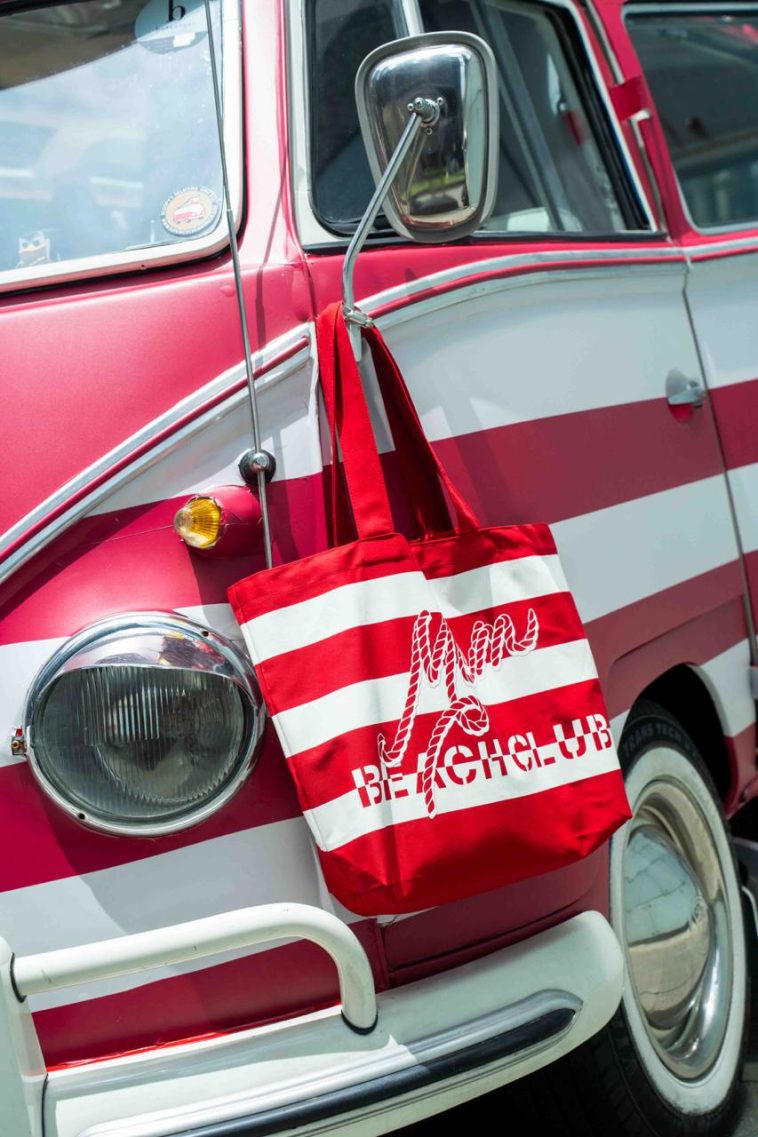 MCM JUICE VAN WITH FREE COLD-PRESSED JUICES & BEACH-THEMED TOTE BAGS ...