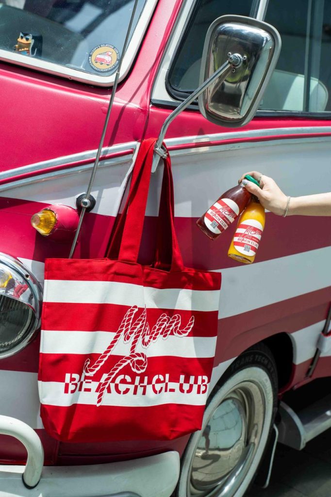 MCM JUICE VAN WITH FREE COLD-PRESSED JUICES & BEACH-THEMED TOTE BAGS ...
