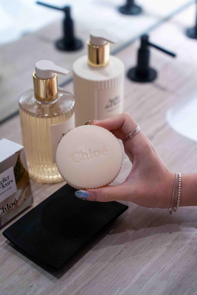 CHLOÉ POP-UP IN SINGAPORE HAS FREE PERFUME GIFT SET, CUSTOM WATERCOLOUR ...