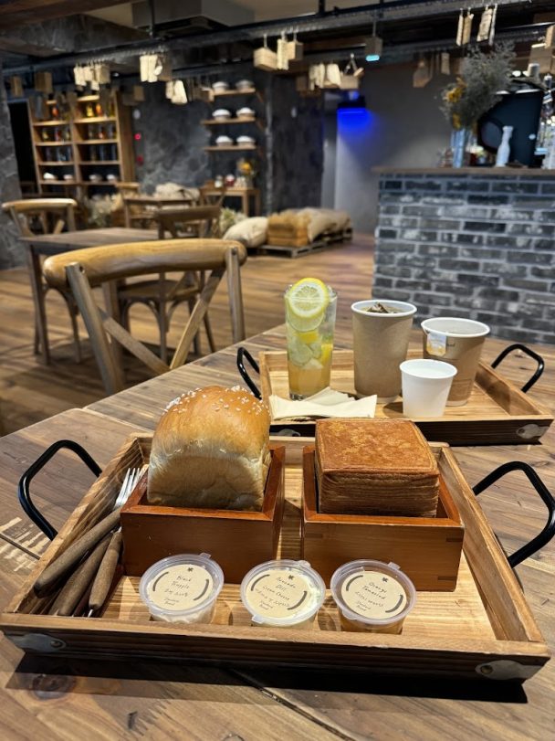 FAMOUS STANDARD BREAD BAKERY & CAFÉ FROM KOREA WITH LAYERED “TISSUE ...