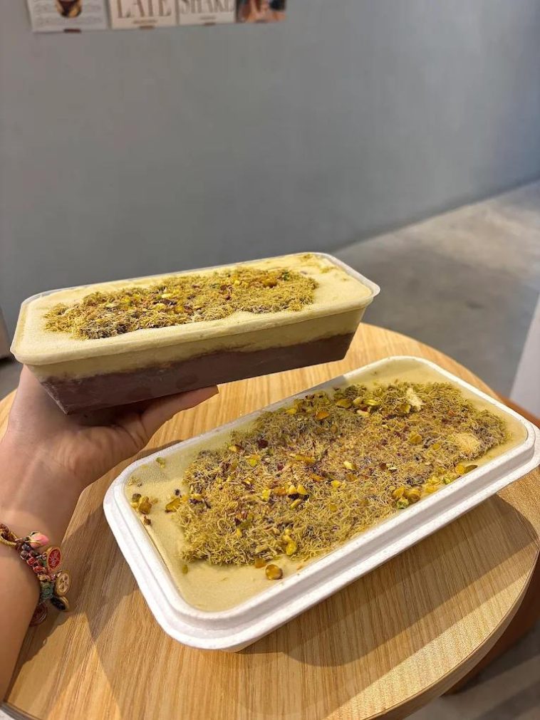 VIRAL KUNAFA GELATO CAKE & DUBAI CHOCOLATE “CRACKING” MILKSHAKES AT ...