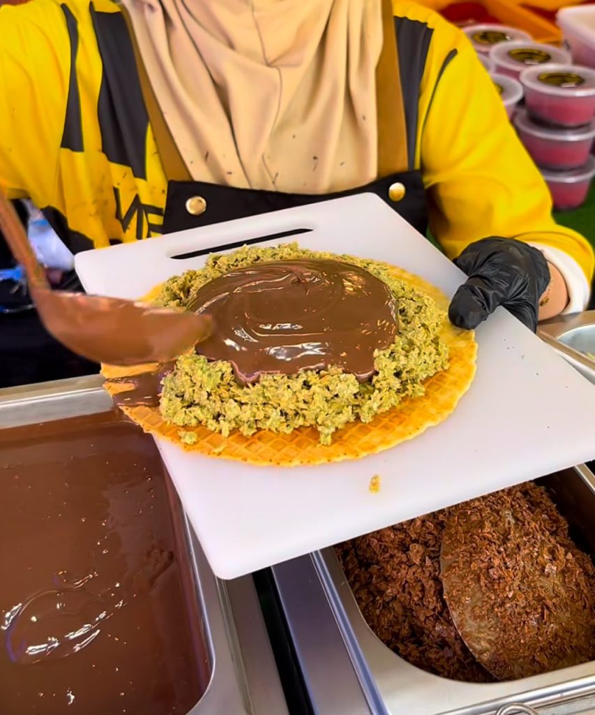 KUNAFA DESSERT SPECIALTY MARKET IN JOHOR BAHRU HAS VIRAL CHEESY KUNAFA ...