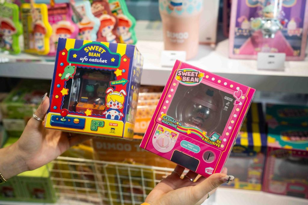 NEW SUMMER-THEMED POPMART POP-UP IN ORCHARD WITH FREE STICKER PACK ...
