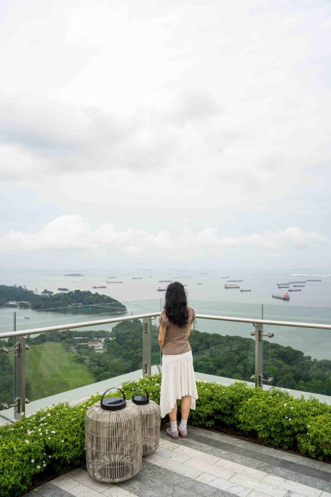 1-ALFARO: NEW SCENIC LIGHTHOUSE-INSPIRED GLASSHOUSE ROOFTOP RESTAURANT ...