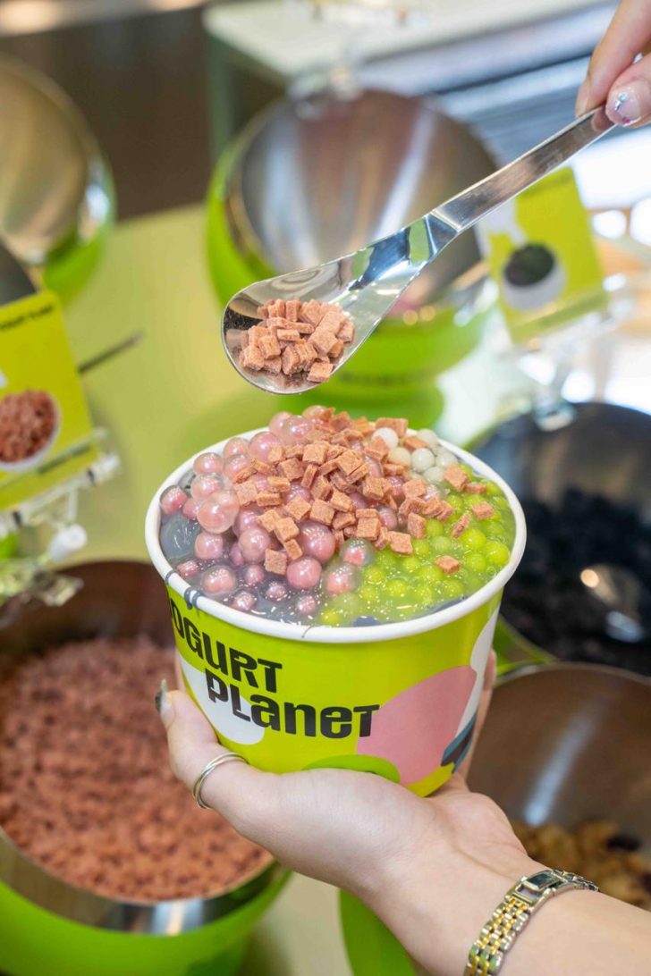 YOGURT PLANET: VIRAL DIY “STICKY” YOGURT WITH UNLIMITED TOPPINGS FROM ...