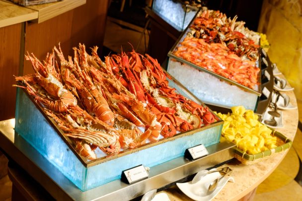 1-FOR-1 SEAFOOD BUFFETS AT THE FULLERTON HOTEL ON WEEKDAYS FROM $27.50 ...