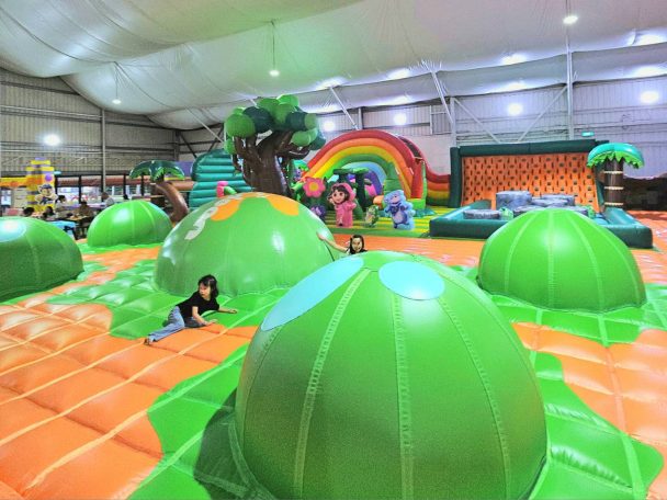 NEW LARGEST 20,000 SQFT NICKELODEON-THEMED INFLATABLE PLAYGROUND IN ...