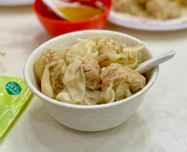 FAMOUS MICHELIN-AWARDED MAK MAN KEE WONTON NOODLES FROM HONG KONG IS ...