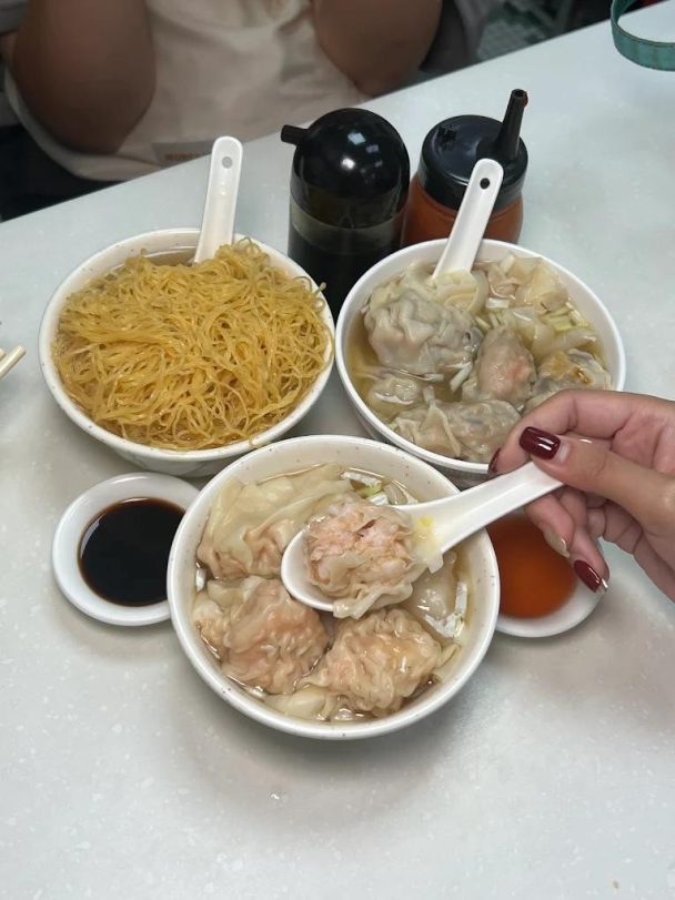 FAMOUS MICHELIN-AWARDED MAK MAN KEE WONTON NOODLES FROM HONG KONG IS ...