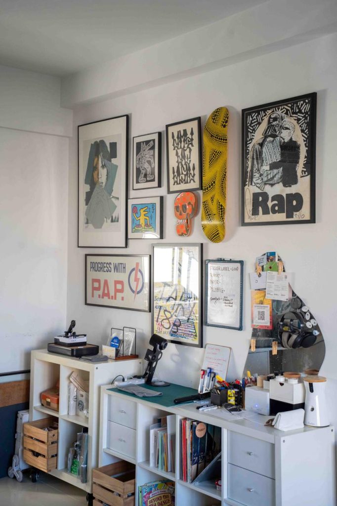 DIY YOUR OWN CUSTOM VINYL RECORD FROM SCRATCH AT THIS COSY HOME STUDIO ...