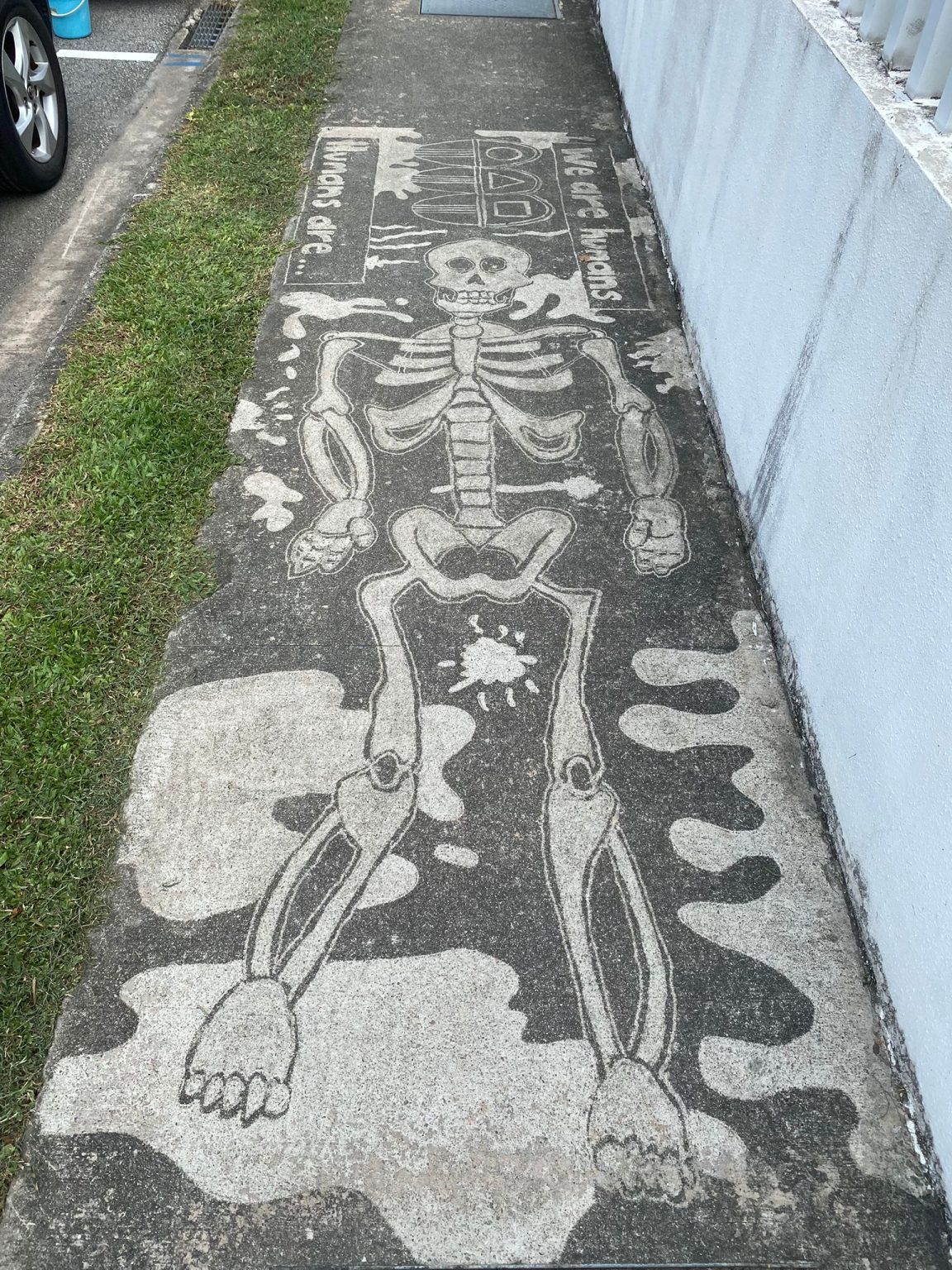 THIS 23-YEAR OLD ARTIST MAKES UNIQUE “POWER WASHING” ART ON DIRTY ...