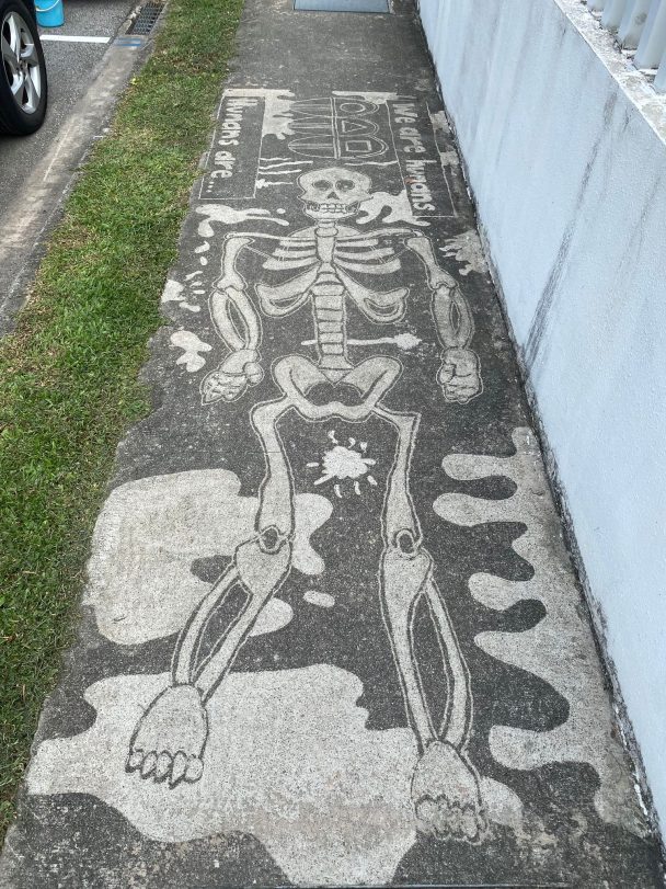 THIS 23-YEAR OLD ARTIST MAKES UNIQUE “POWER WASHING” ART ON DIRTY ...