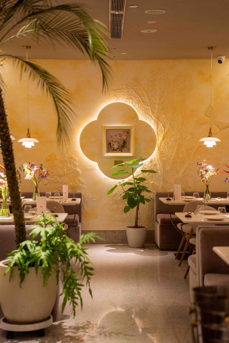 TOMACADO: FLORAL-THEMED RESTAURANT & FLOWER BAR WITH IN-HOUSE FLORIST ...