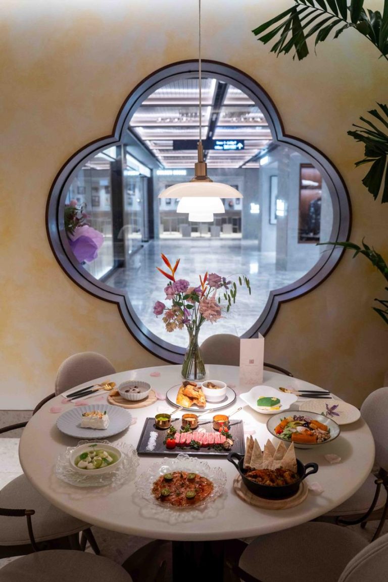 TOMACADO: FLORAL-THEMED RESTAURANT & FLOWER BAR WITH IN-HOUSE FLORIST ...