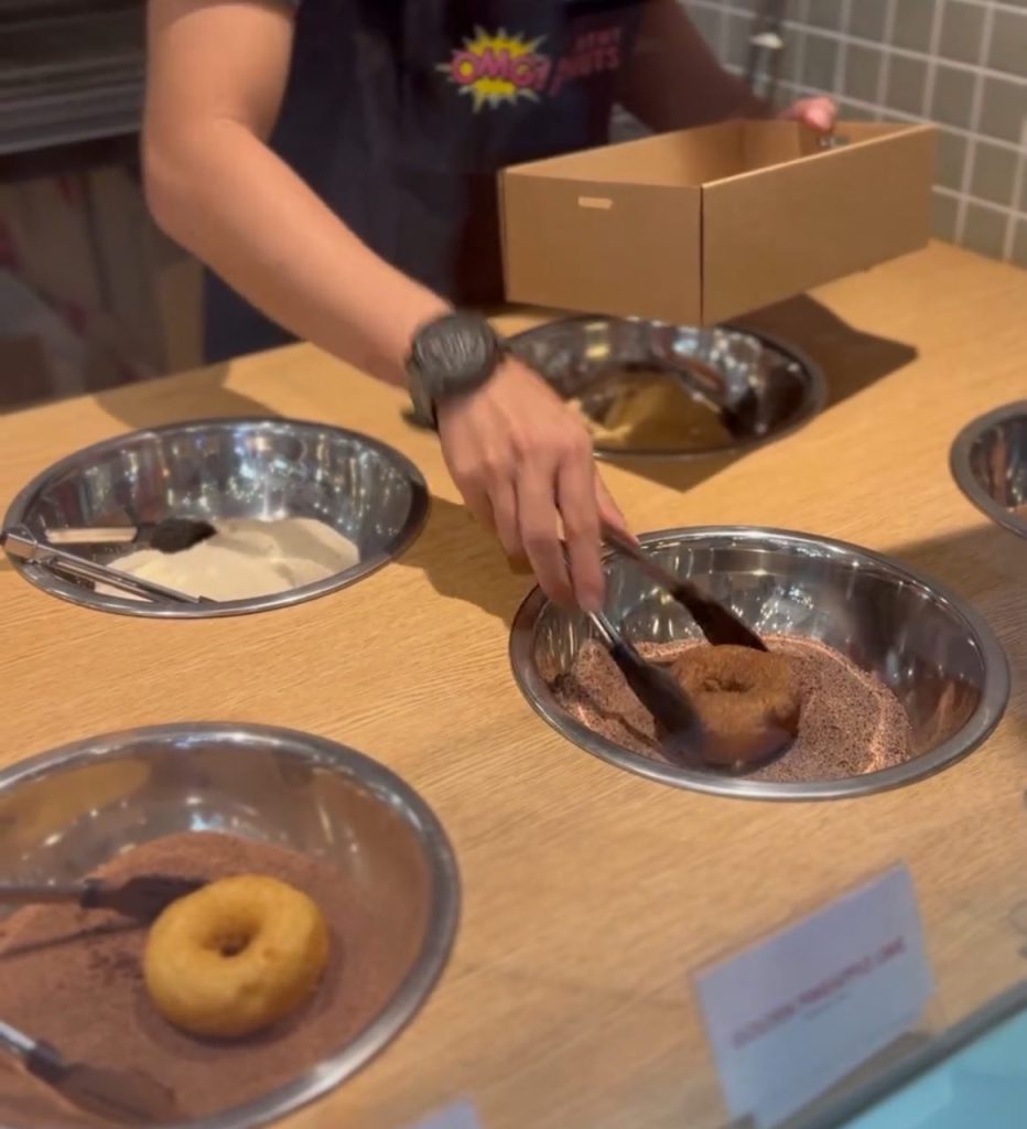 FAMOUS AUSSIE DONUT CHAIN, OMG! DECADENT DONUTS, OPENS IN SINGAPORE ...