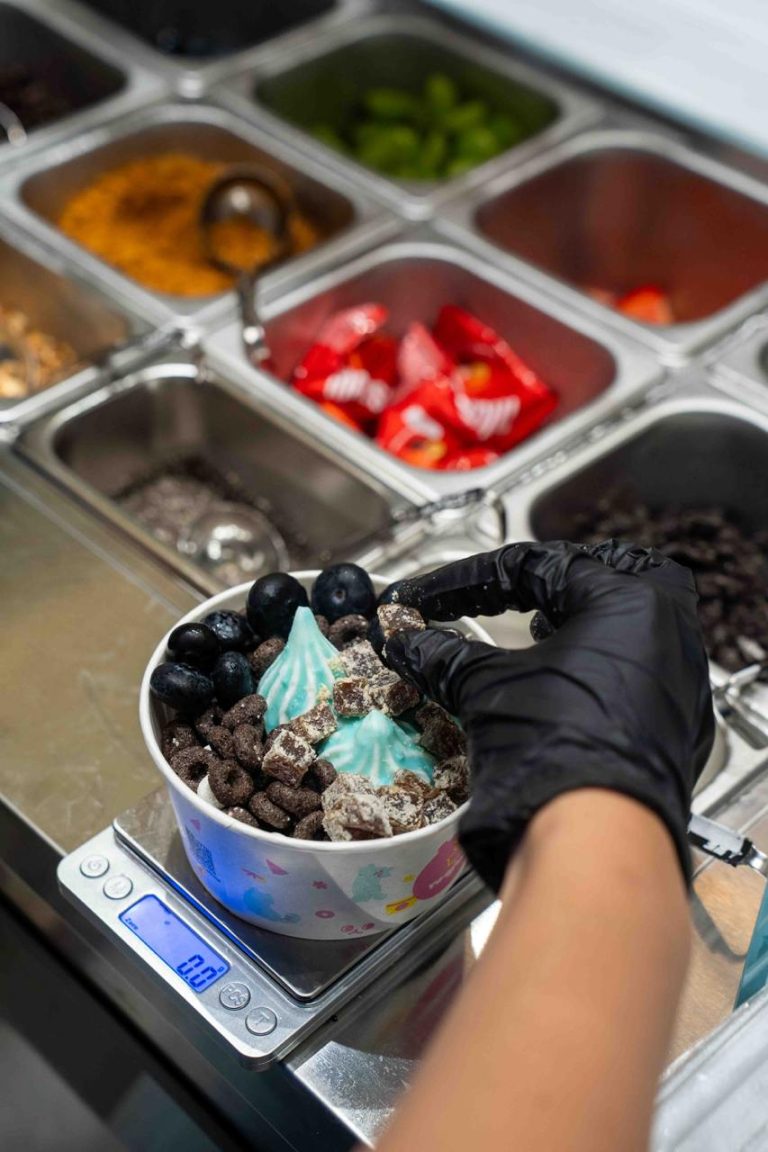 YOAJUNG KOREAN FROYO CHAIN OPENS IN SINGAPORE WITH DIY CUPS FROM $3 ...