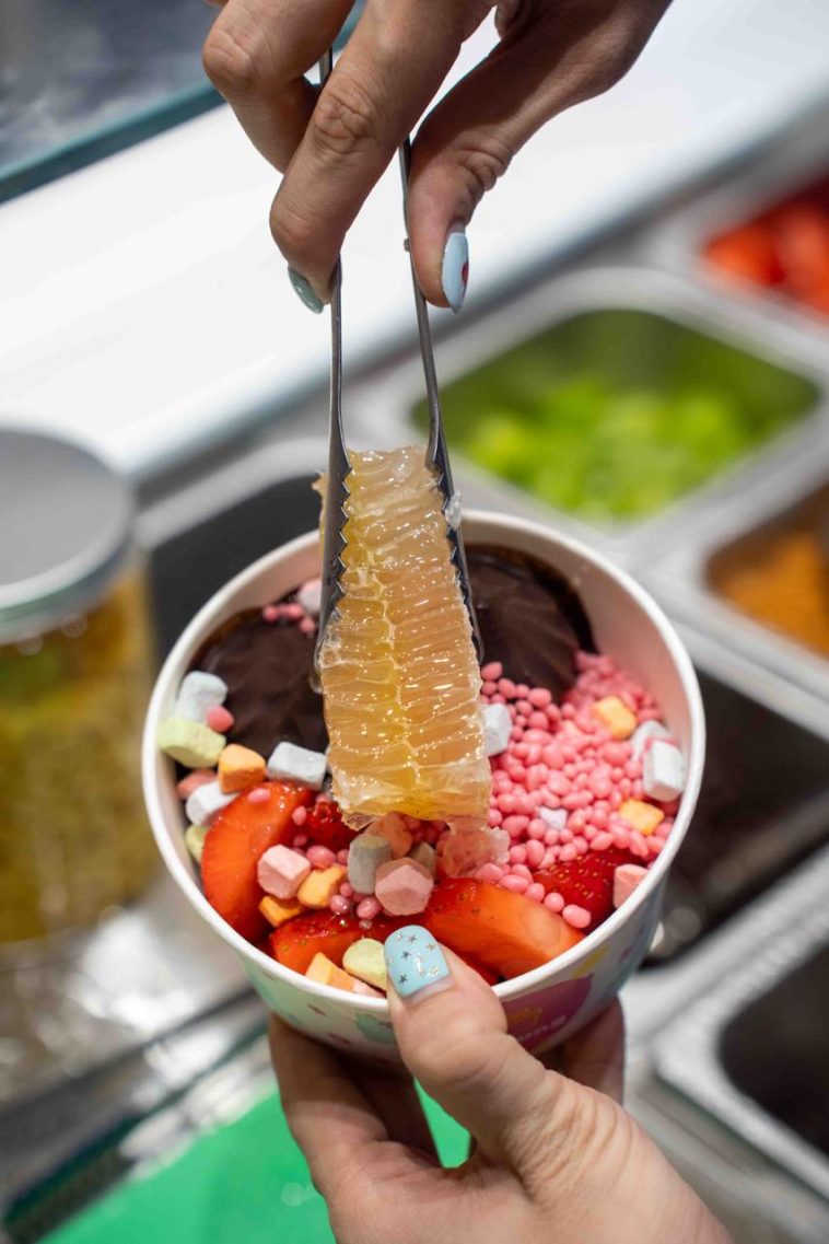 YOAJUNG KOREAN FROYO CHAIN OPENS IN SINGAPORE WITH DIY CUPS FROM $3 ...