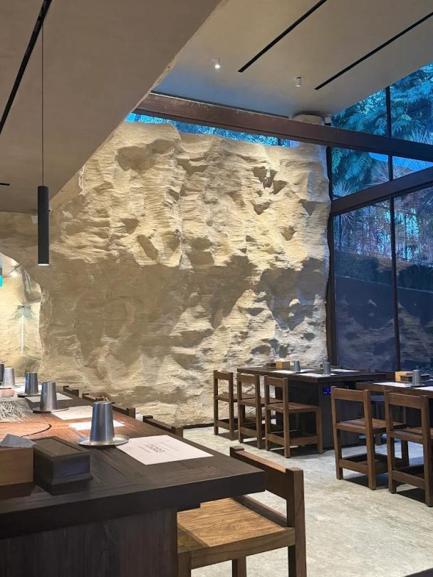 NEW CAVE-INSPIRED KOREAN RESTAURANT HAS VIRAL DEEP-FRIED CHILLI PEPPERS ...