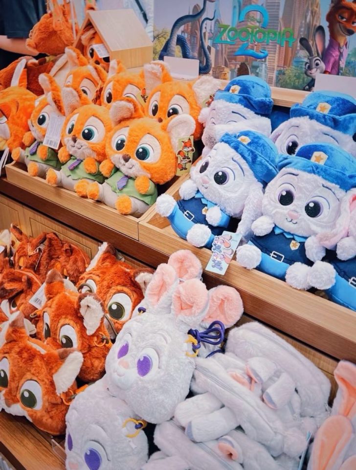 FIRST-EVER 3-STOREY MINISO LAND OPENS AT SIAM SQUARE BANGKOK: EXCLUSIVE ...