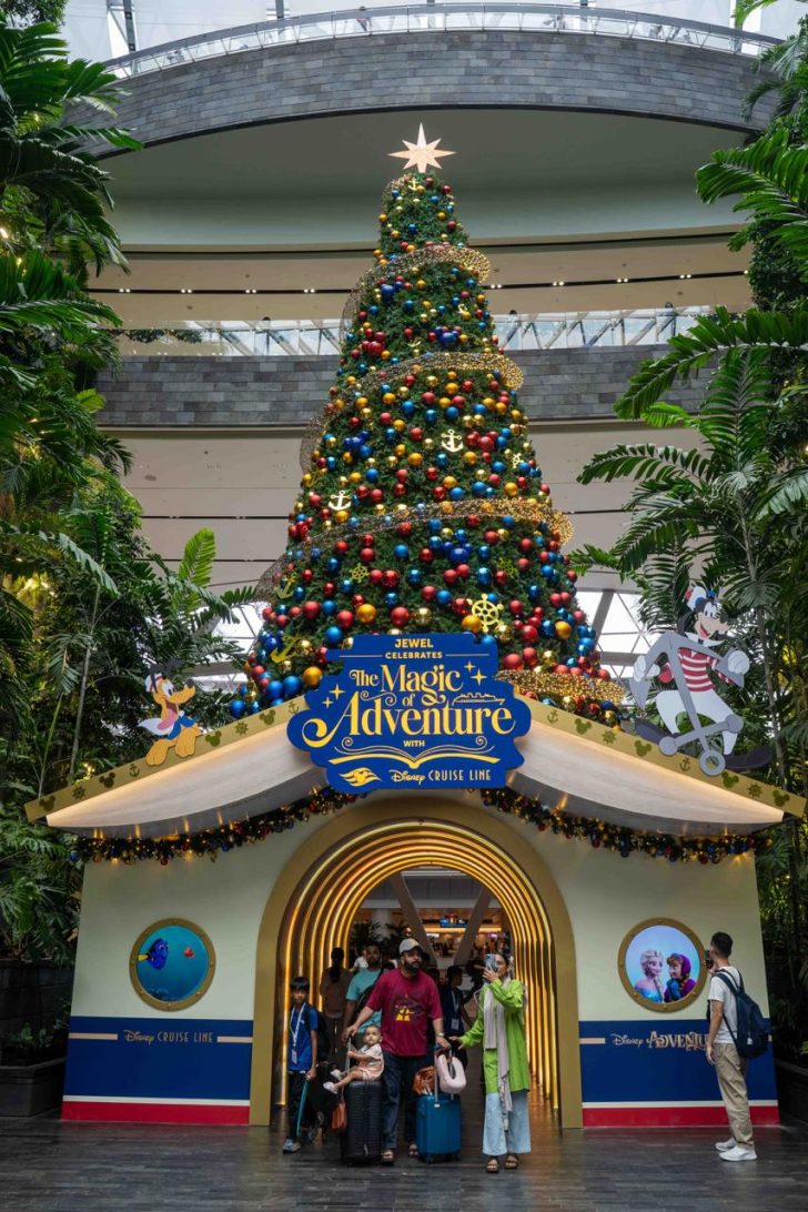 DISNEY-THEMED EXPERIENCES AT CHANGI AIRPORT WITH 16-METRE TALL TREE ...