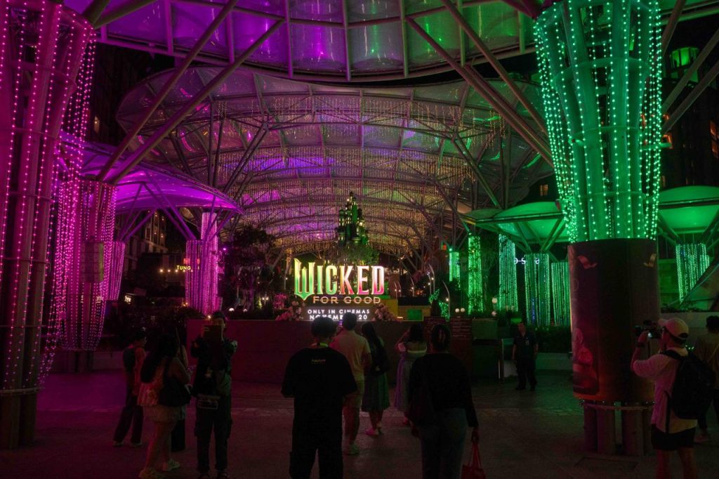 SENTOSA’S NEW WICKED-THEMED EXPERIENCES: LIGHT SHOWS, 9-METRE TALL ...