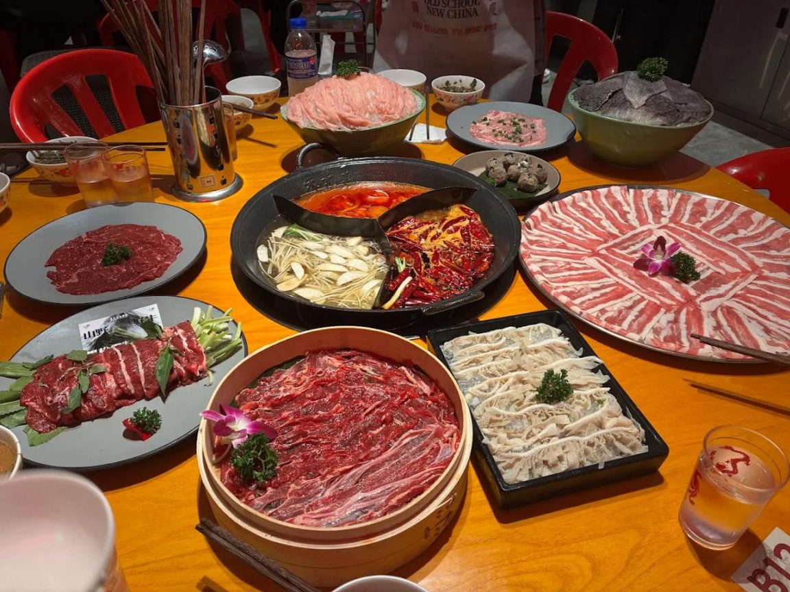 FAMOUS CHONGQING HOTPOT CHAIN OPENS FIRST OUTLET IN JB WITH VIRAL GIANT ...