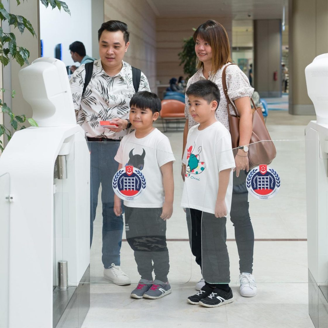 GROUPS OF UP TO 4 CAN CLEAR CUSTOMS AT WOODLANDS & TUAS TOGETHER USING ...