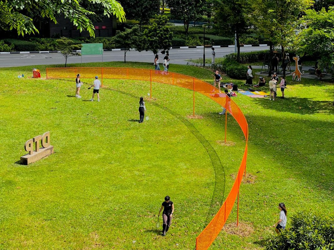 SINGAPORE’S FREE CURVED BADMINTON NET LETS YOU PLAY WITH LITERALLY ANY ...