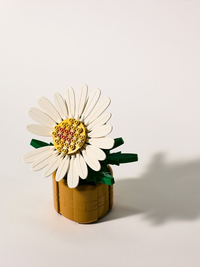G-Dragon’s PEACEMINUSONE 818 Bloom Bricks — Sold Out in Korea, Now ...